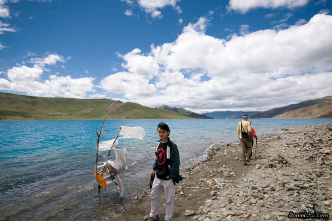 The Weird Blue Lake At Tibet | Daniel Chew The Wanderer