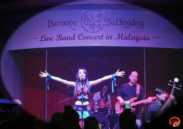 Sa Ding Ding 萨顶顶 Live In Malaysia Dragonfly Club